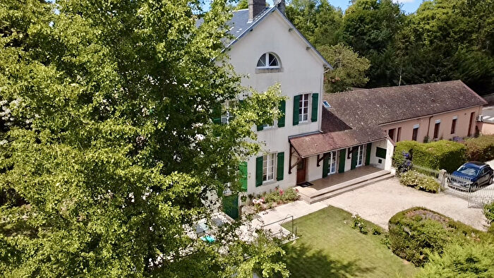 Pouilly-en-Auxois : Maison 6 pièces à vendre