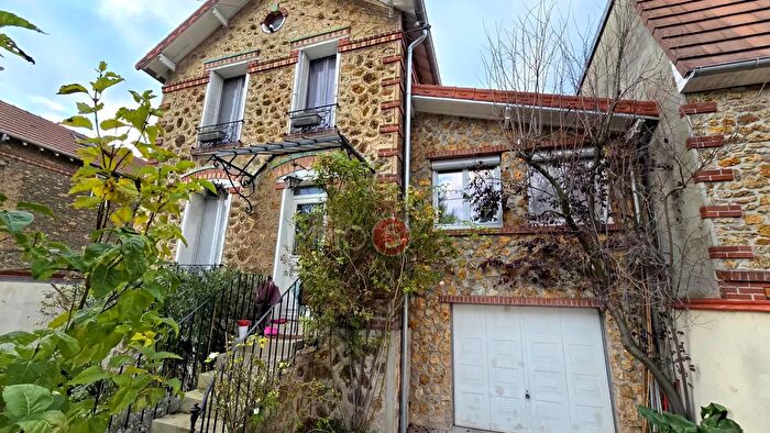 Maison à vendre - Le Raincy, Gare - 6 pièces - 3 chambres