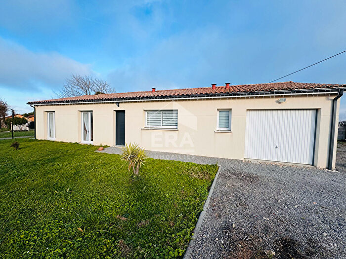 Maison à vendre - Saint-Ciers-de-Canesse - 4 pièces - 3 chambres