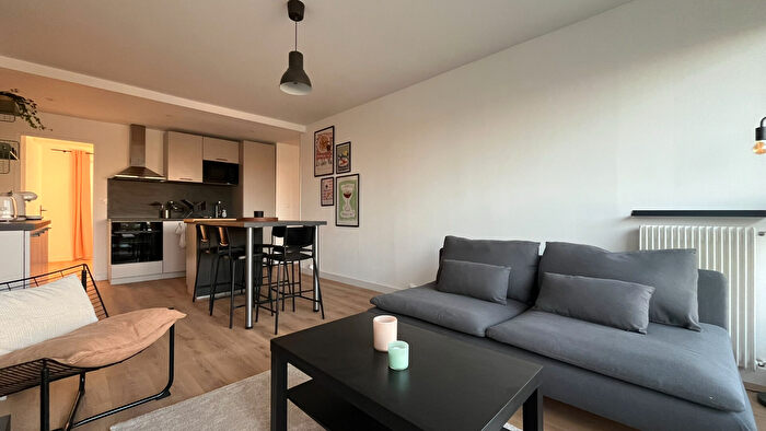 Appartement 5 pièces à Quartiers Nord-Ouest, Villejean, à louer