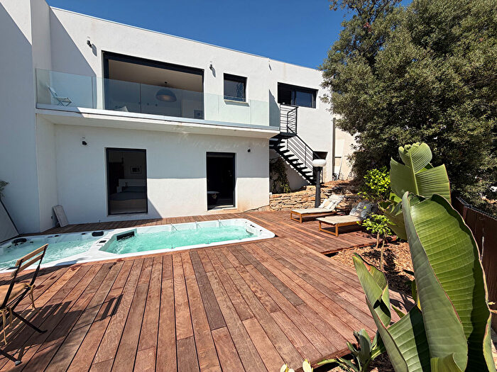 Ceyreste : Maison 3 pièces à louer