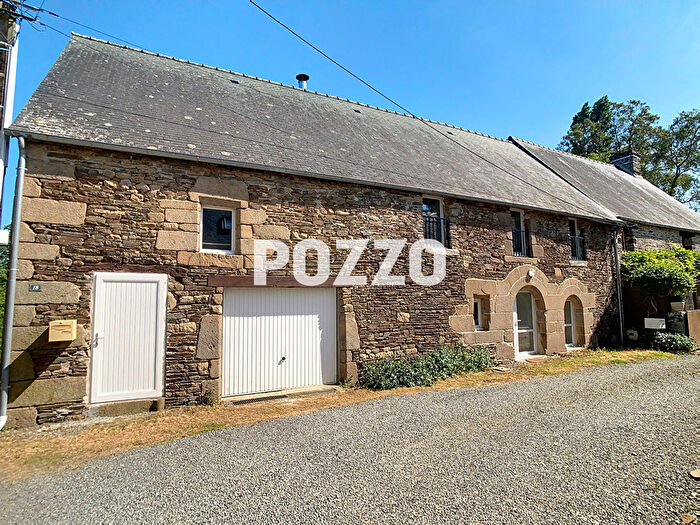 Maison 4 pièces à Sougéal, à vendre