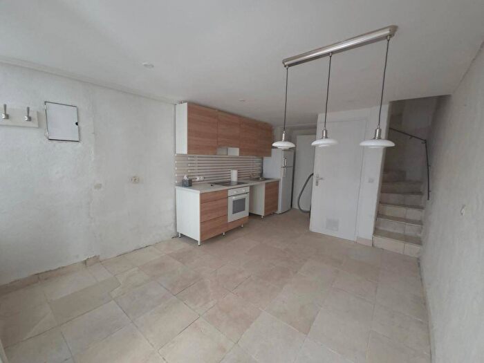 Aups - Maison 5 pièces à louer