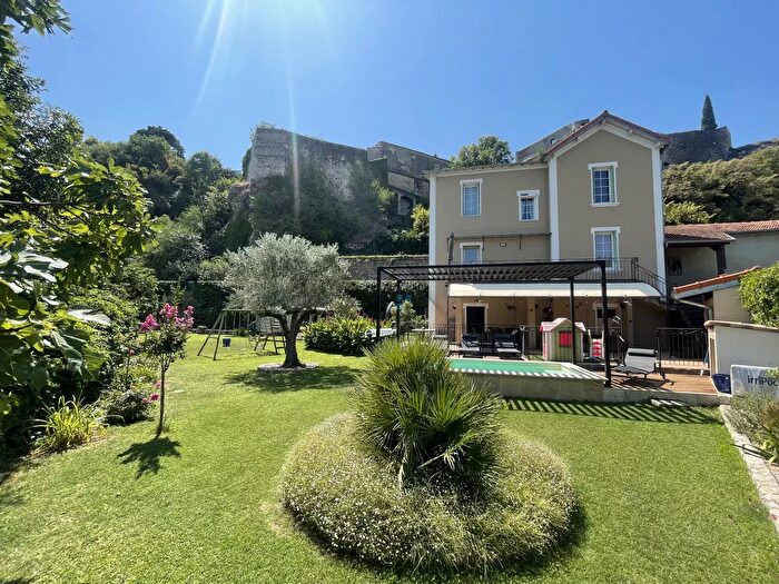 Maison à vendre - Viviers - 6 pièces - 4 chambres