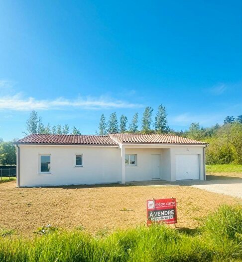 Maison 4 pièces à vendre à Montesquieu
