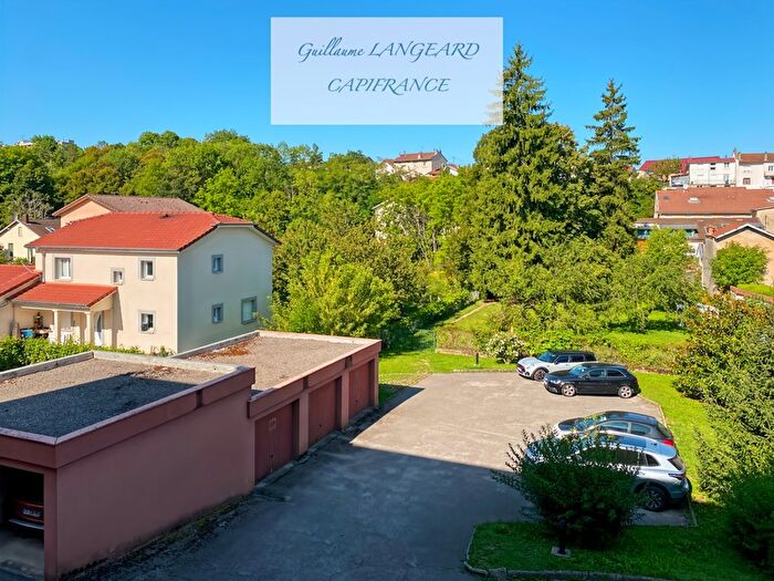 Appartement à vendre - Oyonnax, Centre-ville, Niermes, Geilles, Croix Rousse - 4 pièces - 2 chambres