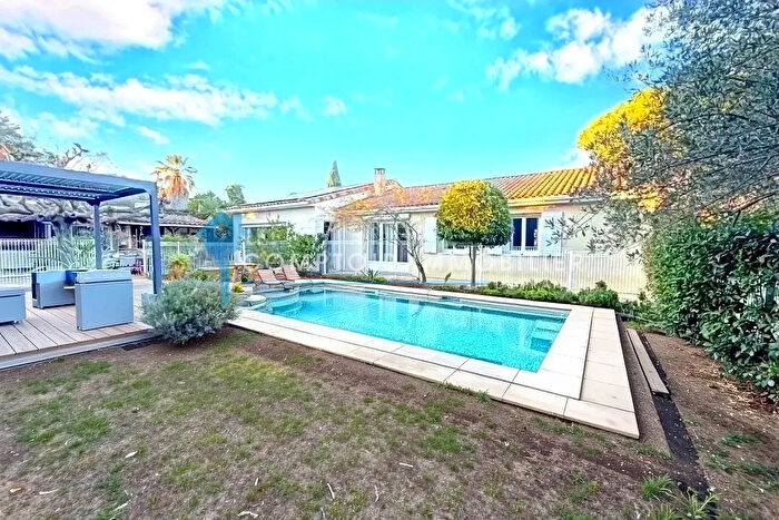 Maison à vendre - Aigues-Vives - 6 pièces - 5 chambres