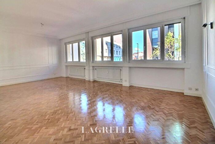 Appartement à louer - Bourg-Tuileries-Zone Rurale, Mably - 4 pièces - 2 chambres