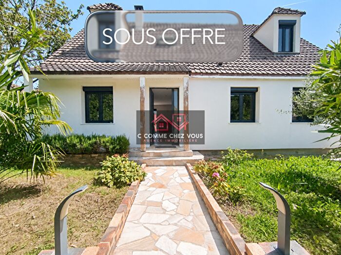 Maison 6 pièces à Ferrières-en-Brie, à vendre