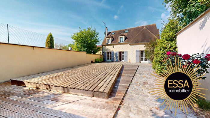 Maison 8 pièces à Chavenay, à vendre