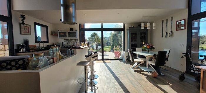 Maison à vendre - Aiguèze - 16 pièces - 13 chambres