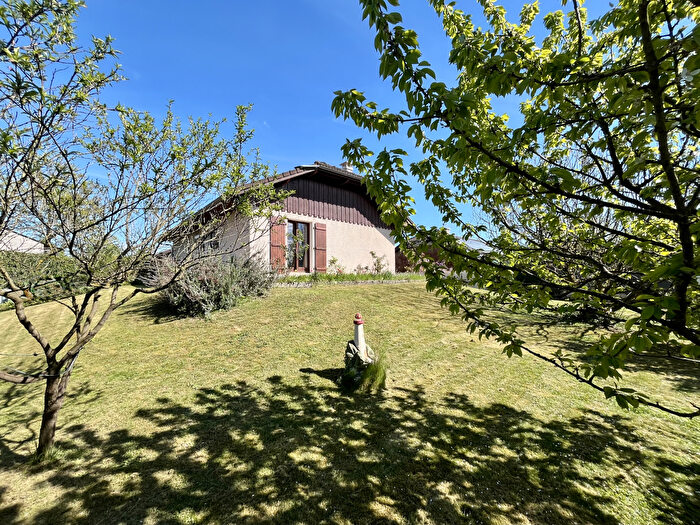 Maison 4 pièces à vendre à Sales