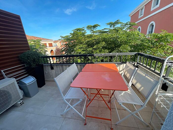 Appartement à louer - Rousset - 1 pièce