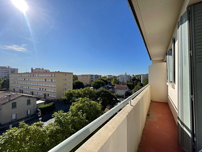 Appartement 4 pièces à louer - Bron, Eglise