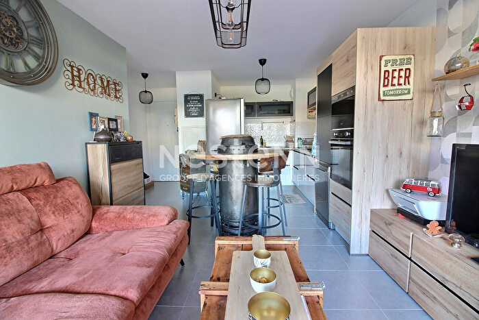 Appartement 2 pièces à Gardanne, Aires, à vendre