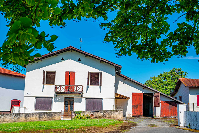 Maison 5 pièces à vendre à Saint-Palais