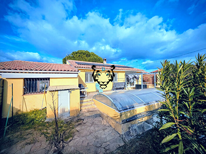 Maison à vendre - Le Muy - 4 pièces - 3 chambres