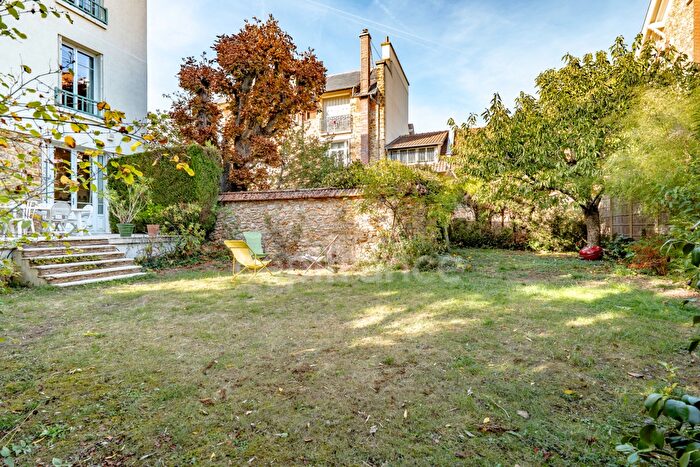 Le Chesnay, Saint-Antoine de Padoue : Maison 10 pièces à vendre