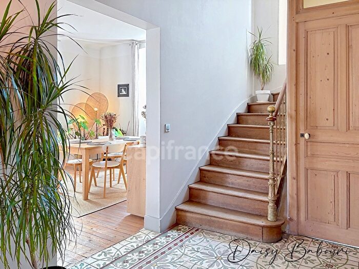 Maison à vendre - Sallanches, Centre-ville - 7 pièces - 4 chambres