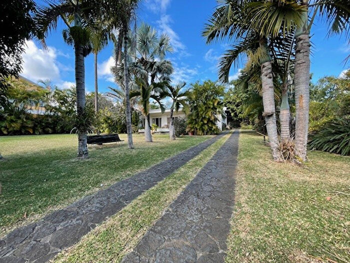Maison à vendre - Saint-Pierre, Les Assises, Bois Noirs - 5 pièces - 4 chambres