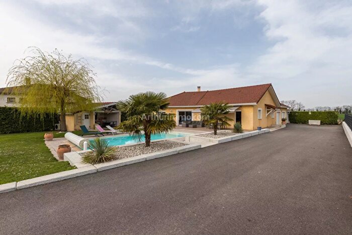 Maison à vendre - Vignieu - 5 pièces - 3 chambres