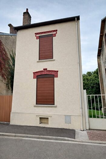 Maison à vendre - Romilly-sur-Seine, Centre-ville, Gare, Lion, Les Hauts Buissons - 4 pièces - 3 chambres