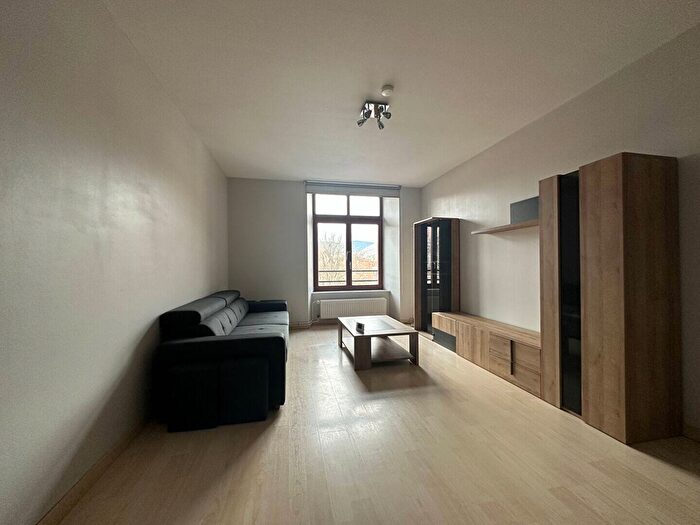 Centre Est, Guebwiller : Appartement 2 pièces à louer