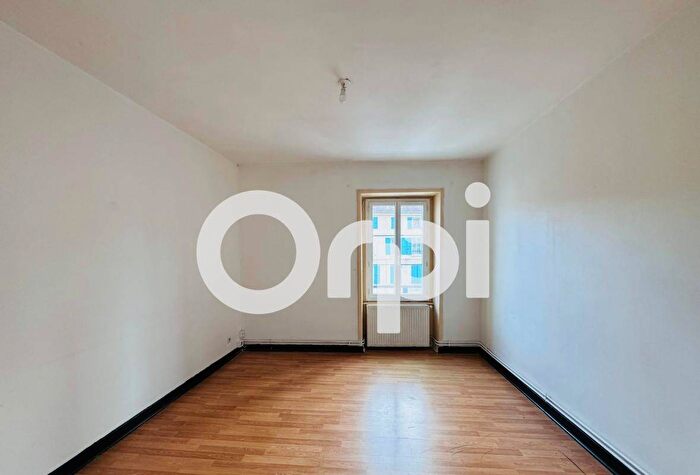 Appartement à louer - Beaurepaire - 4 pièces - 3 chambres