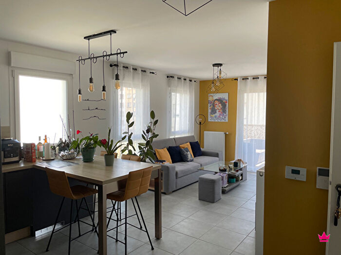 Vénissieux, Georges Levy, Ernest Renan, Moulin à vent - Appartement 3 pièces à louer