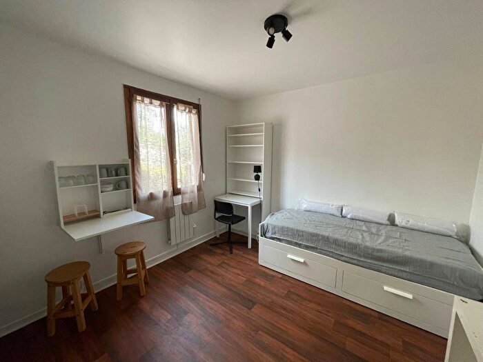 Centre-Halles Carnot, Limoges : Appartement 1 pièce à louer
