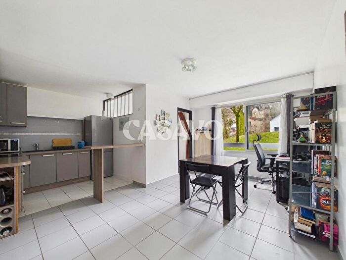 Appartement à vendre - Châtenay-Malabry, Malabry - 2 pièces - 1 chambre