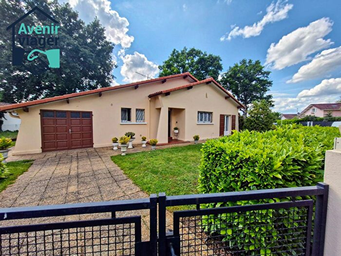 Maison à vendre - Saint-Pierre-du-Mont - 5 pièces - 2 chambres