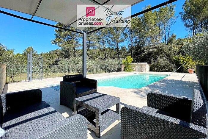 Maison à vendre - Jouques - 8 pièces - 5 chambres