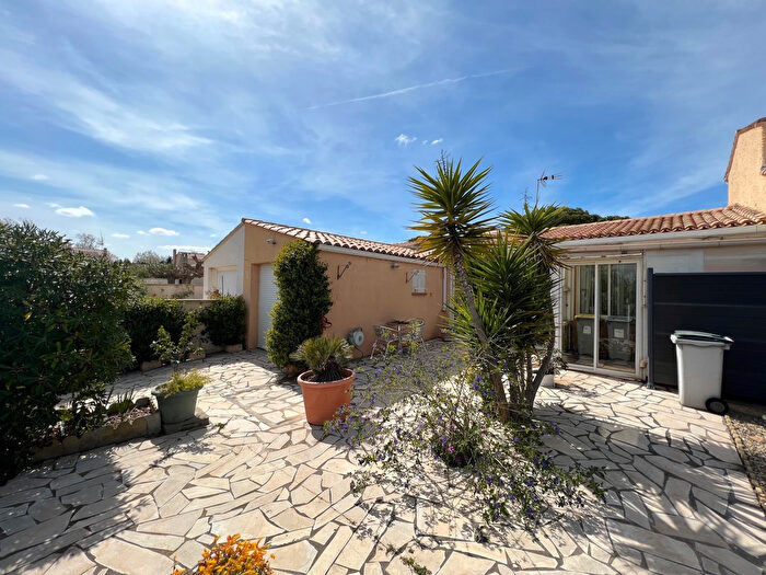 Maisons à vendre et appartements à louer - 1