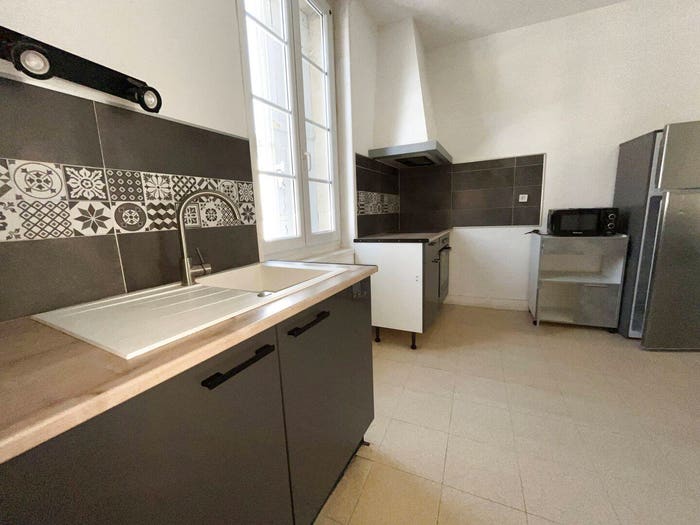 Appartement 3 pièces à Chalais, à louer