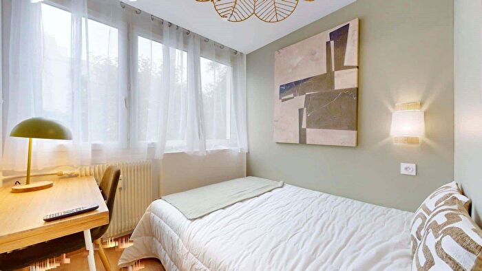 Appartement à louer - Bellevue-Solaure, Saint-Étienne - 1 pièce