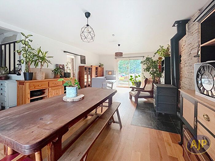 Maison 6 pièces à vendre à Montreuil-sur-Ille