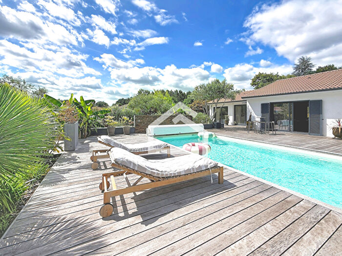 Cestas, Croix d'Hins, Jauge, Pierroton : Maison 5 pièces à vendre