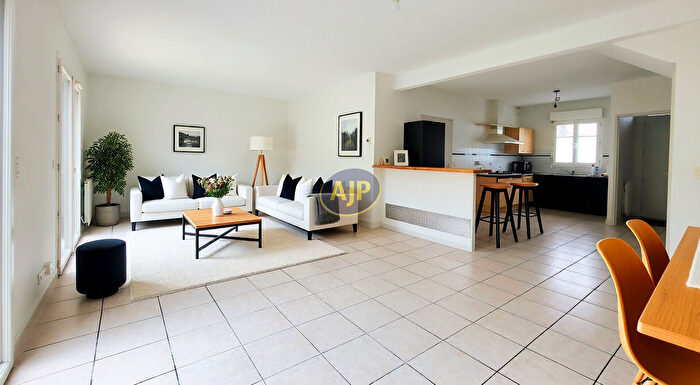 Maison à vendre - Talence, Centre-ville, Université, Lycée - 4 pièces - 3 chambres