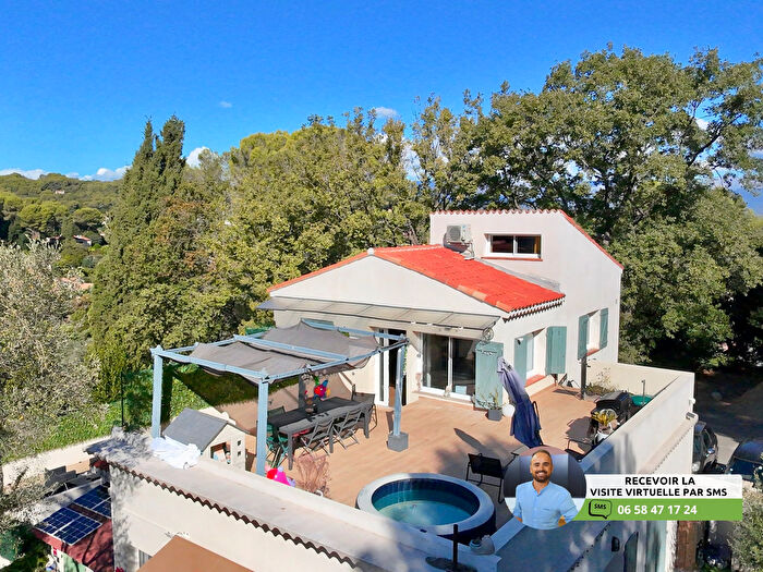 Appartement à vendre - Vallauris, Retenaou, Brusquets, Devens, Zone dactivité Saint-Bernard - 3 pièces - 2 chambres