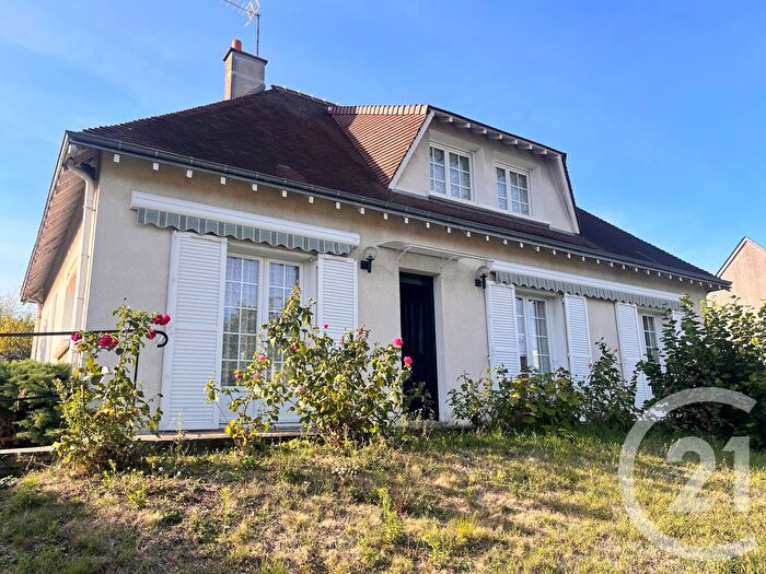 Maison à vendre - La Chaussée-Saint-Victor - 6 pièces - 5 chambres