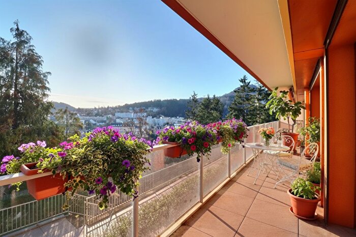 Appartement à vendre - Royat - 7 pièces - 4 chambres