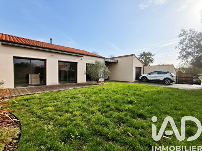 Maison à louer - La Roche-sur-Yon, Val dOrnay, Saint-André dOrnay, Forges - 5 pièces - 3 chambres