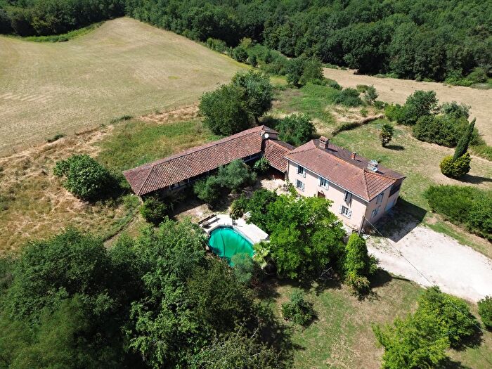 Masseube - Maison 7 pièces à vendre