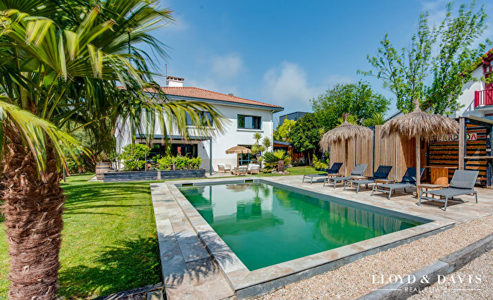 Maison à vendre - Anglet, Hardoy Courbois, Numa, Choisi - 6 pièces - 5 chambres