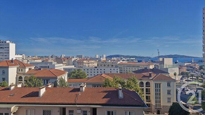 Toulon, Haute-ville : Appartement 3 pièces à vendre