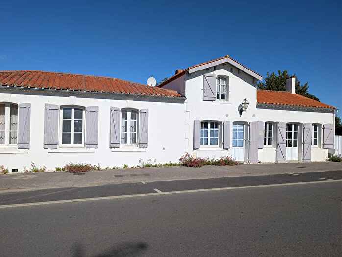 Maison 7 pièces à vendre - Saint-Révérend