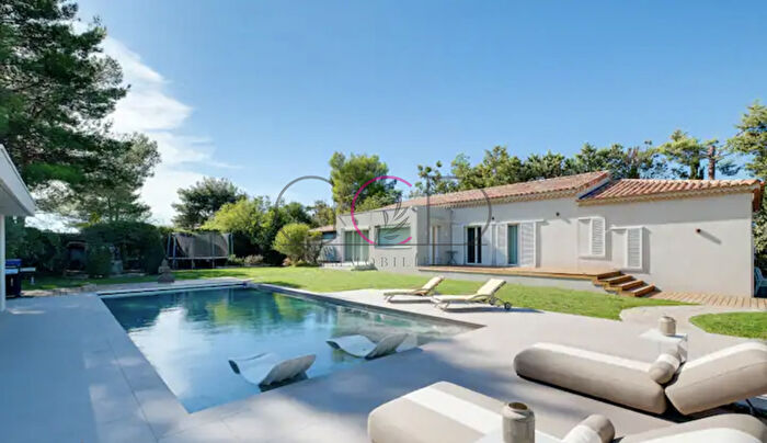 Maison à vendre - Aix-en-Provence, Luynes - 7 pièces - 5 chambres