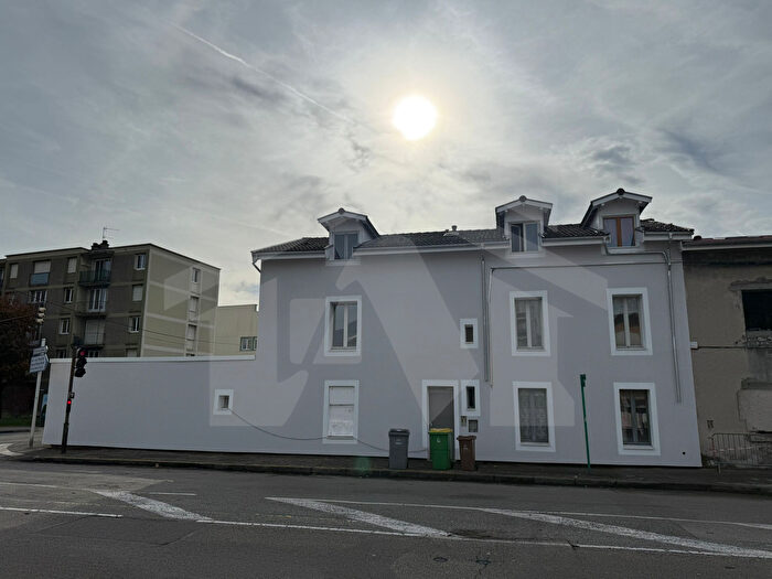 Appartement à vendre - Fontaine, Centre-ville, Mairie - 1 pièce