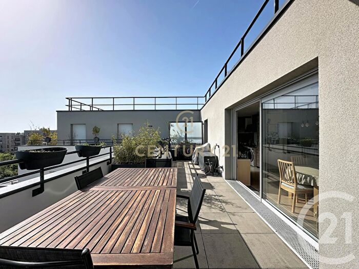 Appartement 4 pièces à Noisy-le-Grand, Centre-ville, à vendre